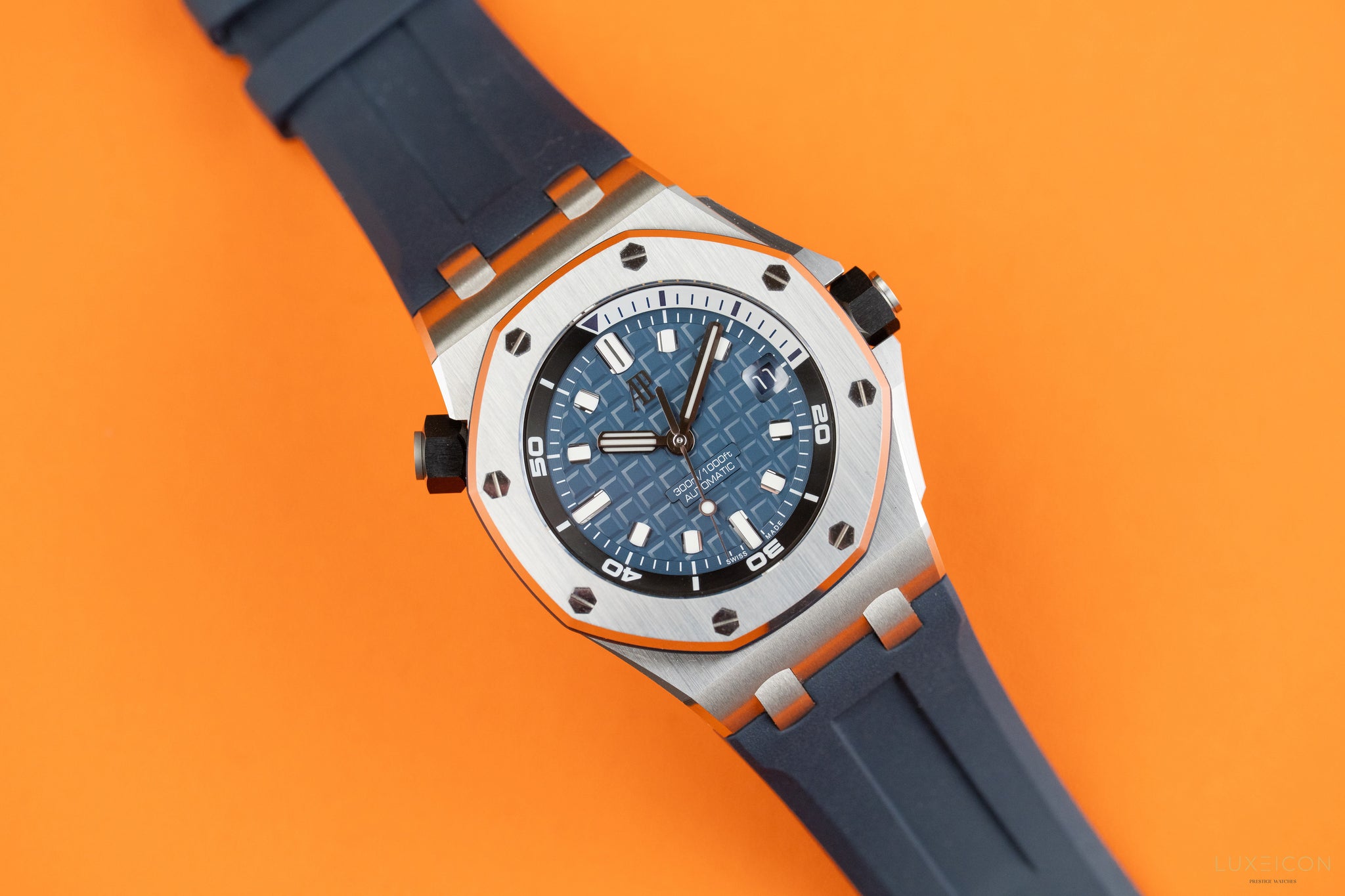 Audemars Piguet Royal Oak Offshore Diver 15720ST 42MM Blue Dial Box